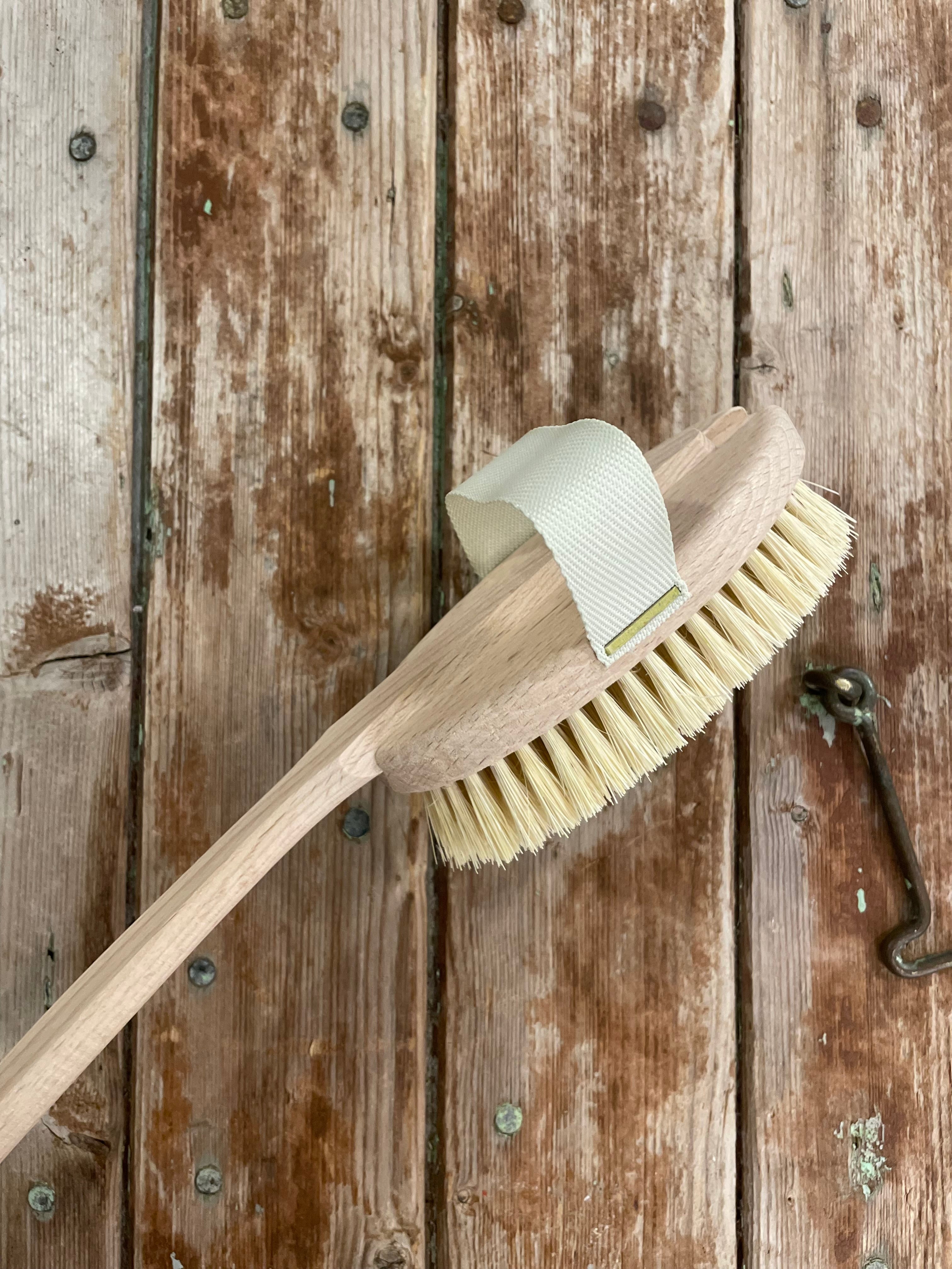 Badebørste med avtagbart skaft – Sikje Småbruk